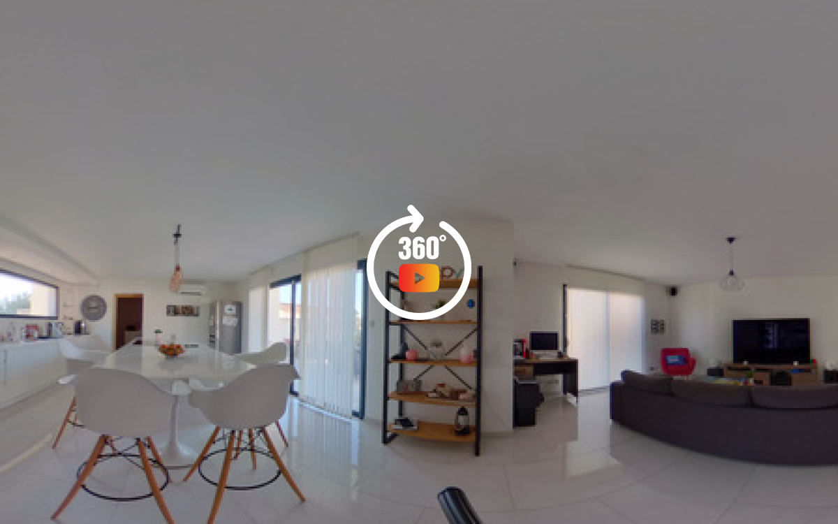 Villa T4 de 160m2 + studio 40m2 + buanderie 40m2 et garage 25m2 sur ...